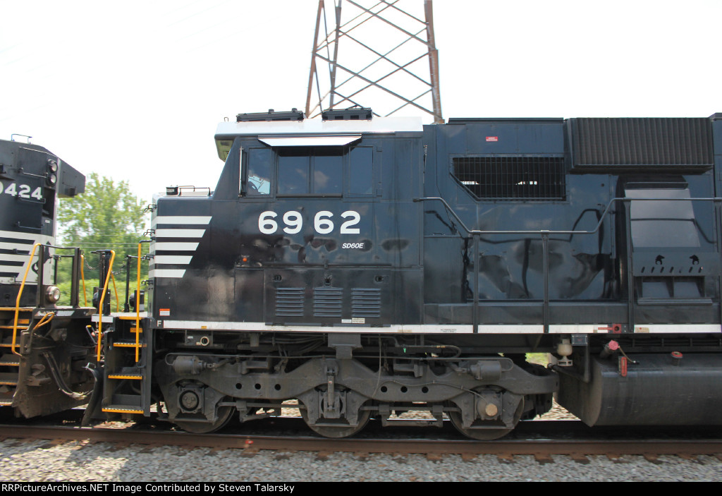 NS 6962